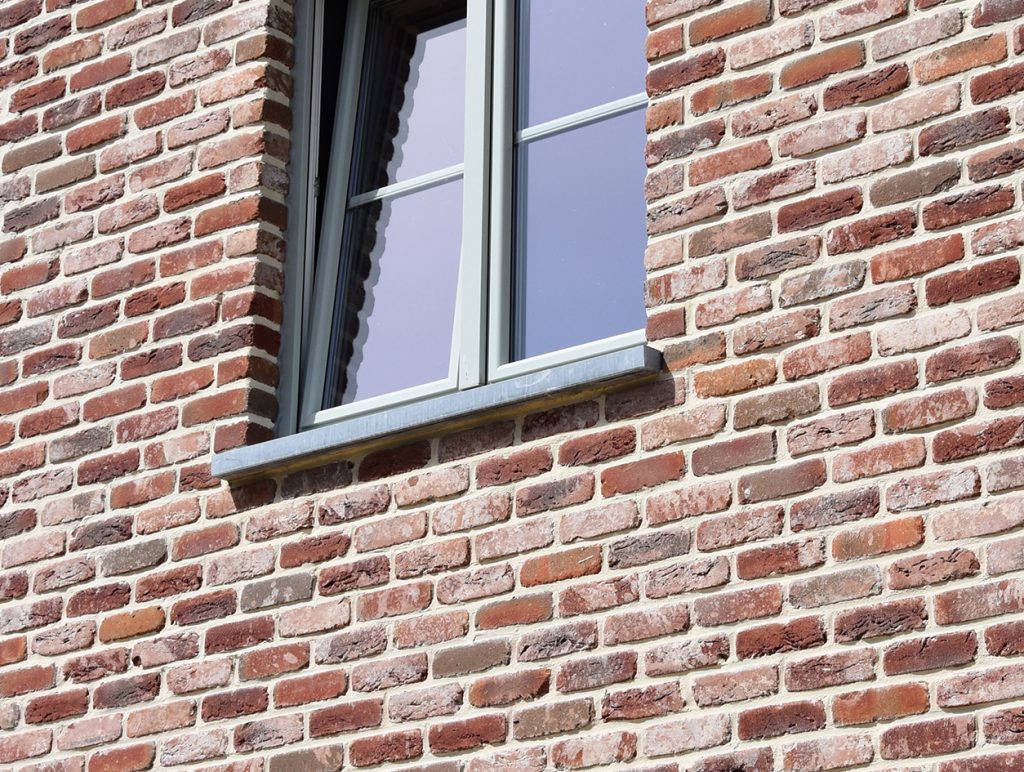 Breton Red Multi - Camtech Building Products - By Olivier Bricks