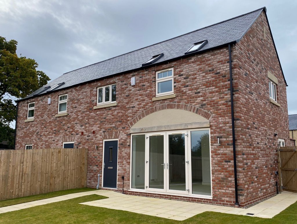 Multi Red Rustica - Camtech Building Products - By Olivier Bricks